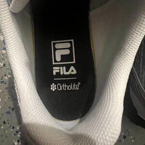 Fila | Shoes | Fila Interun Echappe Ms Silver Moon Us Womens 7 | Poshmark